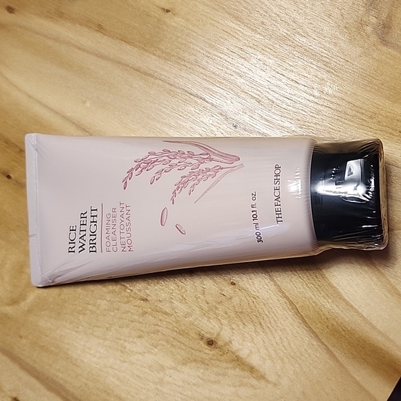 Avon | Skincare | The Face Shop Rice Water Bright Foaming Cleanser Fl ...